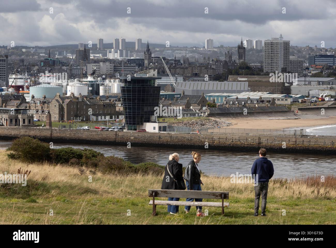 Views of Aberdeen Harbour and the port, with offshore supply vessels in ...