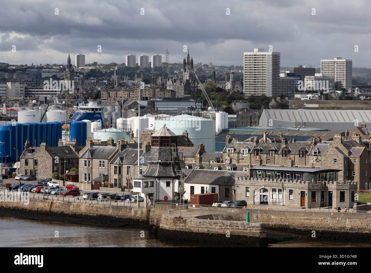 Views of Aberdeen Harbour and the port, with offshore supply vessels in ...