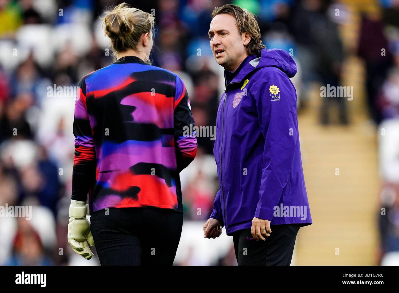 England assistant coach Arvid Smith (right) during the international ...