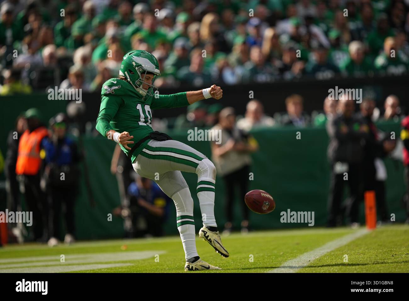 Philadelphia Eagles Punter Braden Mann In Action During An Nfl Football