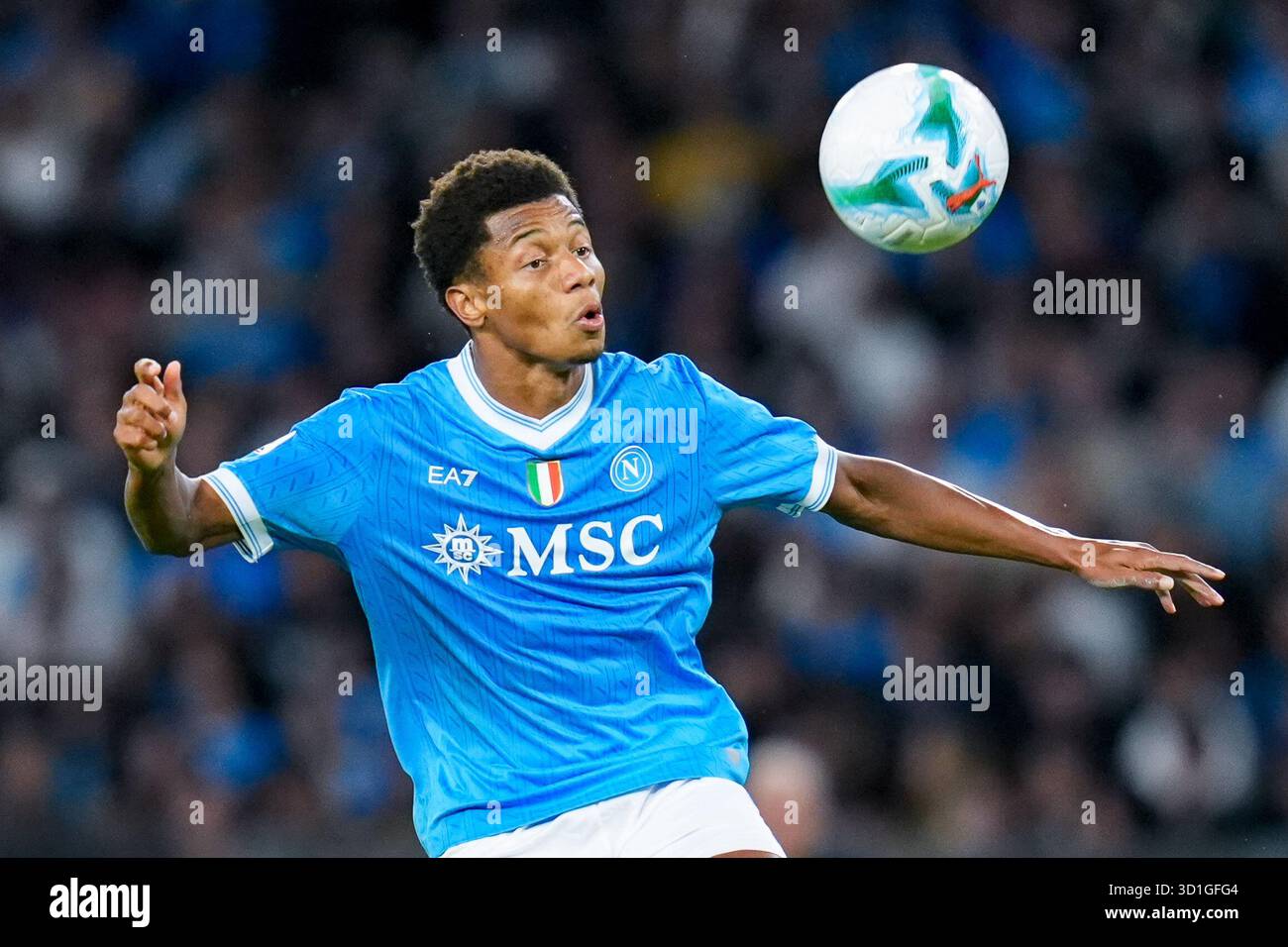 David Neres of SSC Napoli controls the ball during the serie Serie A ...