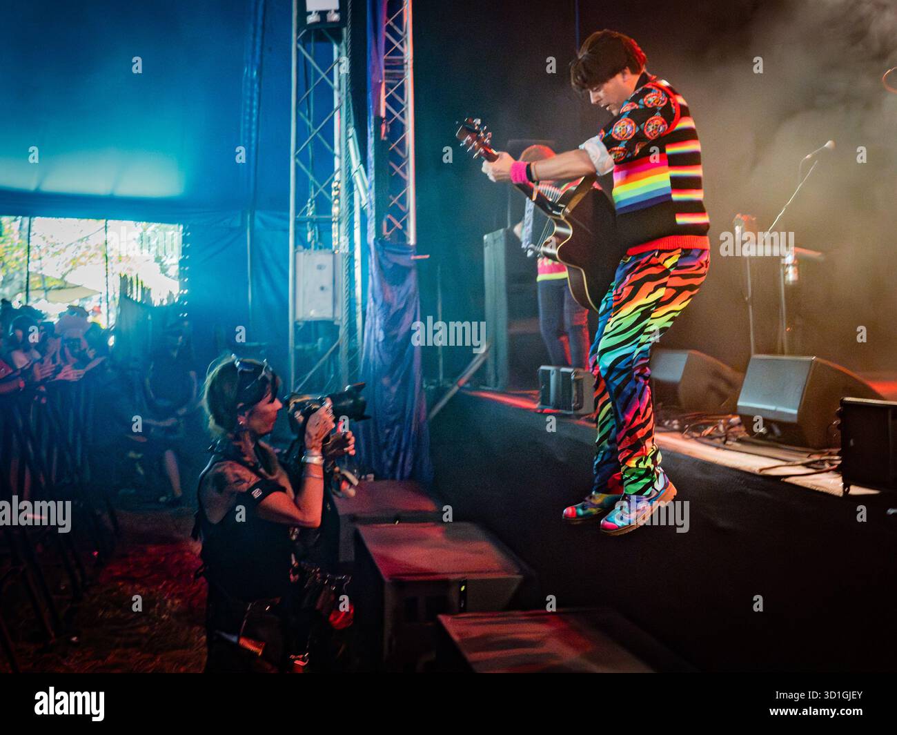 The Barsteward Sons of Val Doonican at Beautiful Days Festival 2025 ...