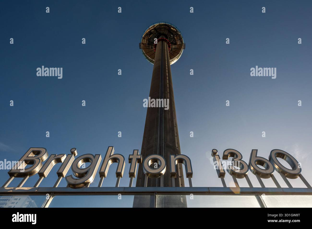 Brighton, October 28th 2025: The Brighton i360 Stock Photo - Alamy
