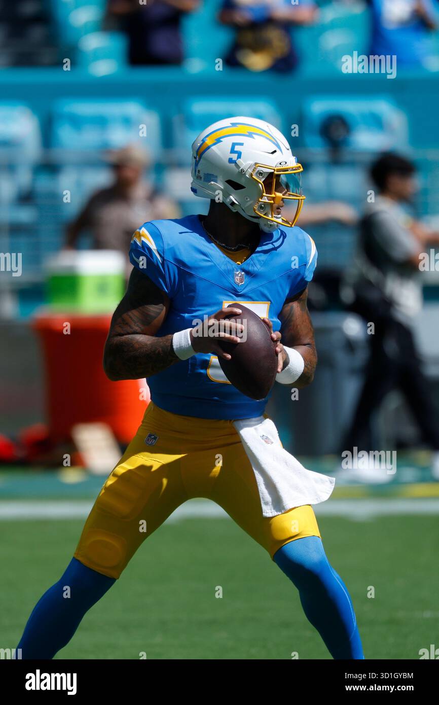 Los Angeles Chargers quarterback Trey Lance (5) looks to pass during ...