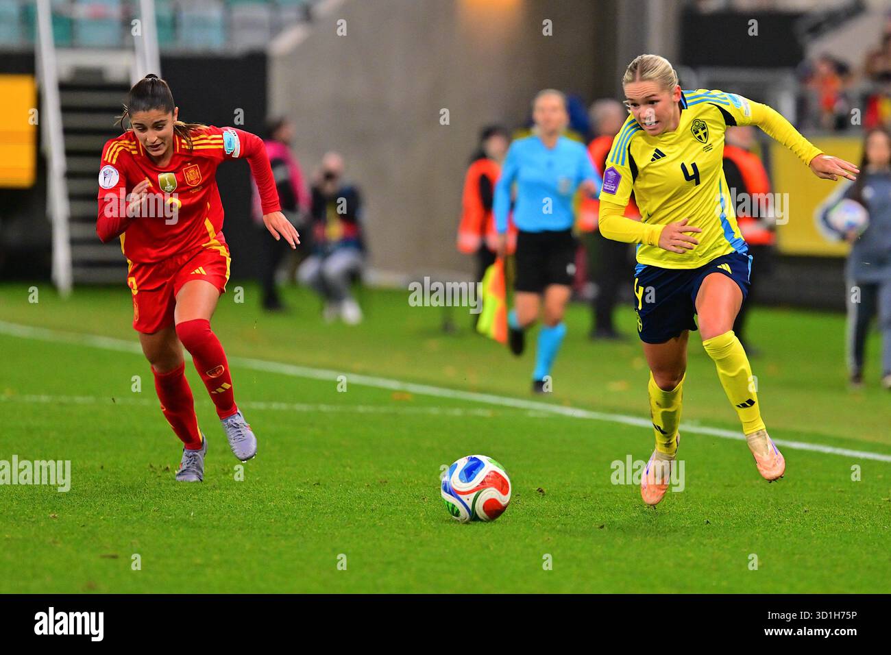Hanna Lundkvist (4 Sweden) and Jana Fernandez (3 Spain) during the semi ...