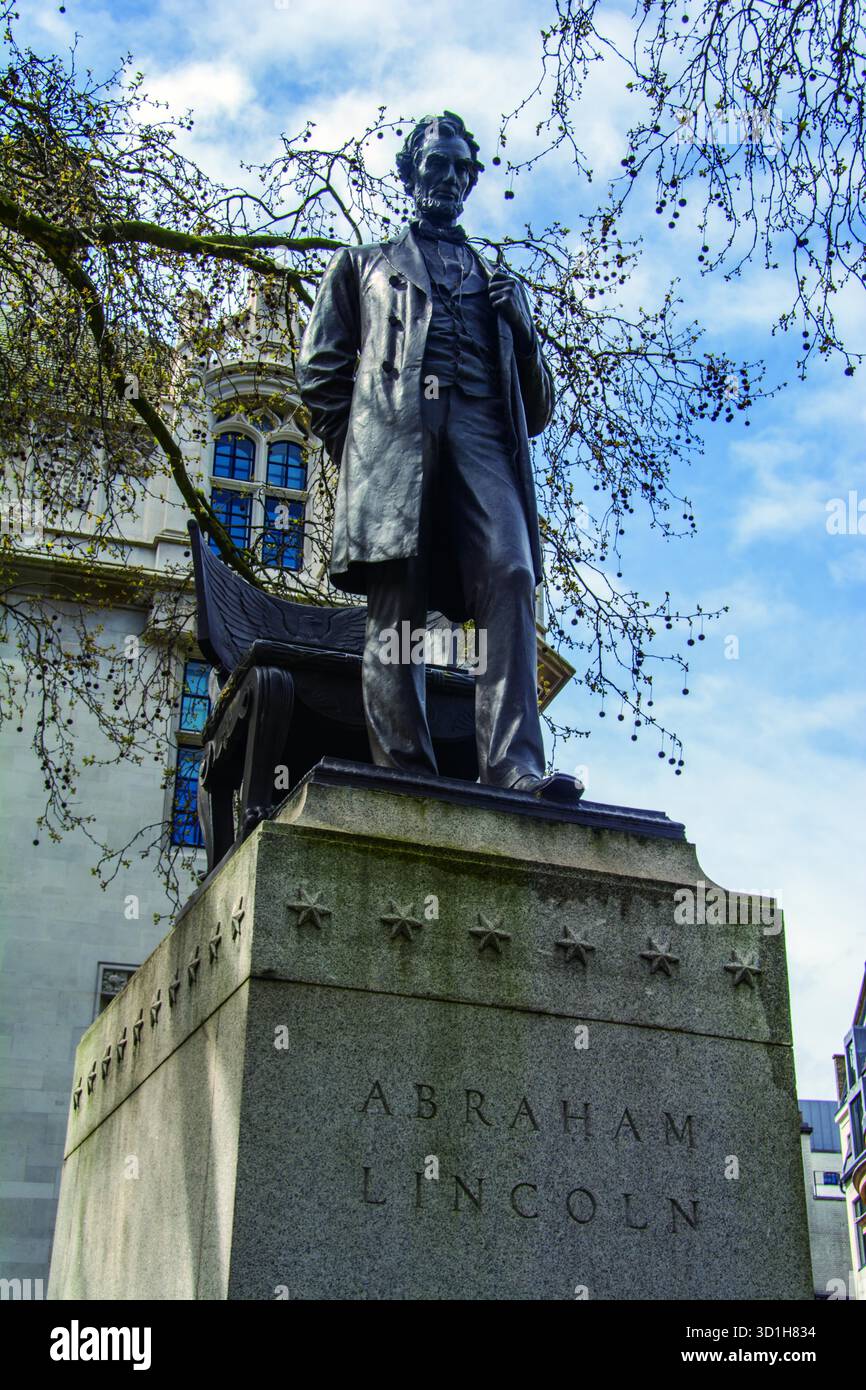 Statue of Abraham Lincoln, created by Augustus Saint-Gaudens Stock ...