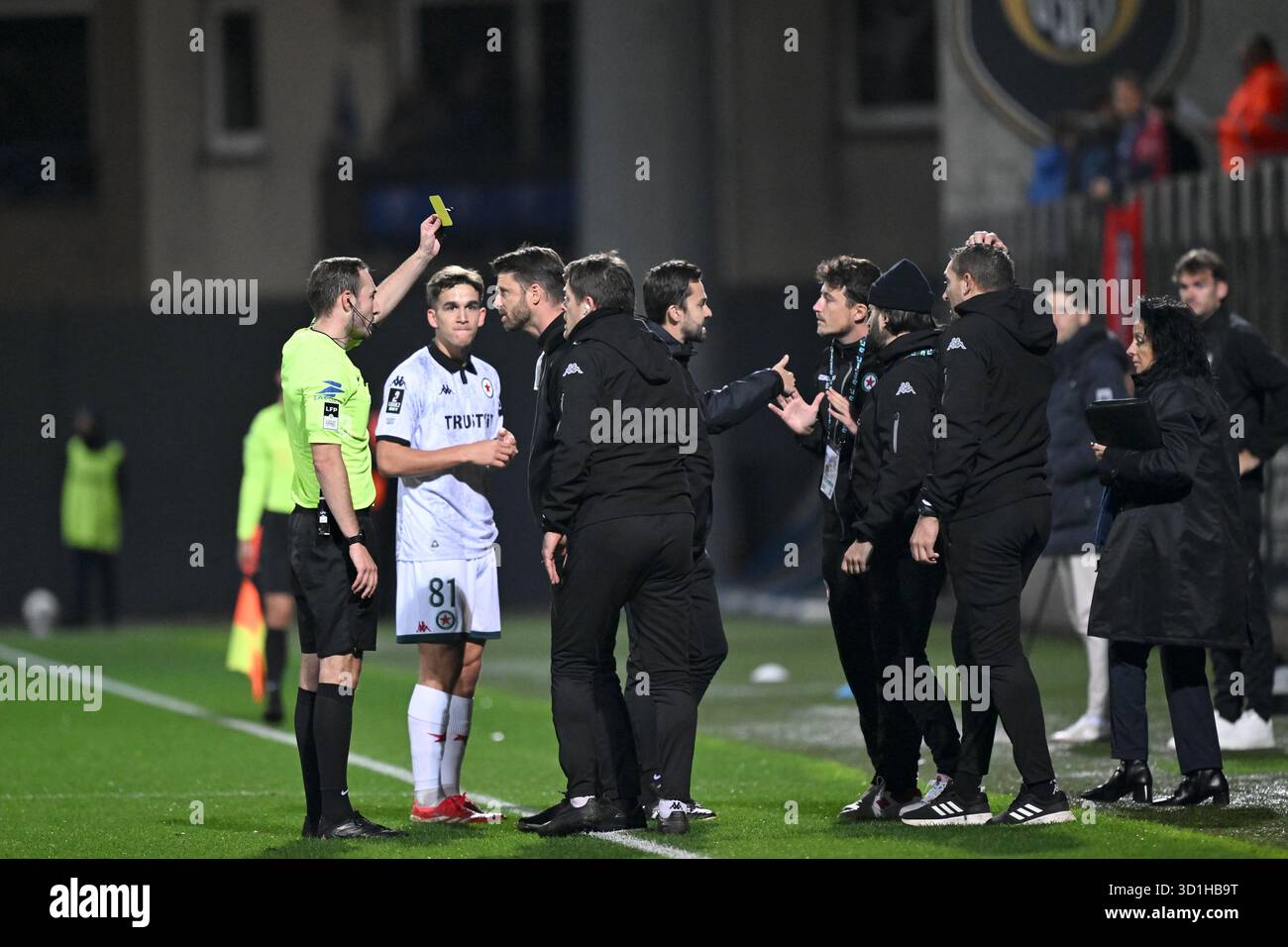 Gregory POIRIER (Entraineur Red Star) during the Ligue 2 BKT match ...