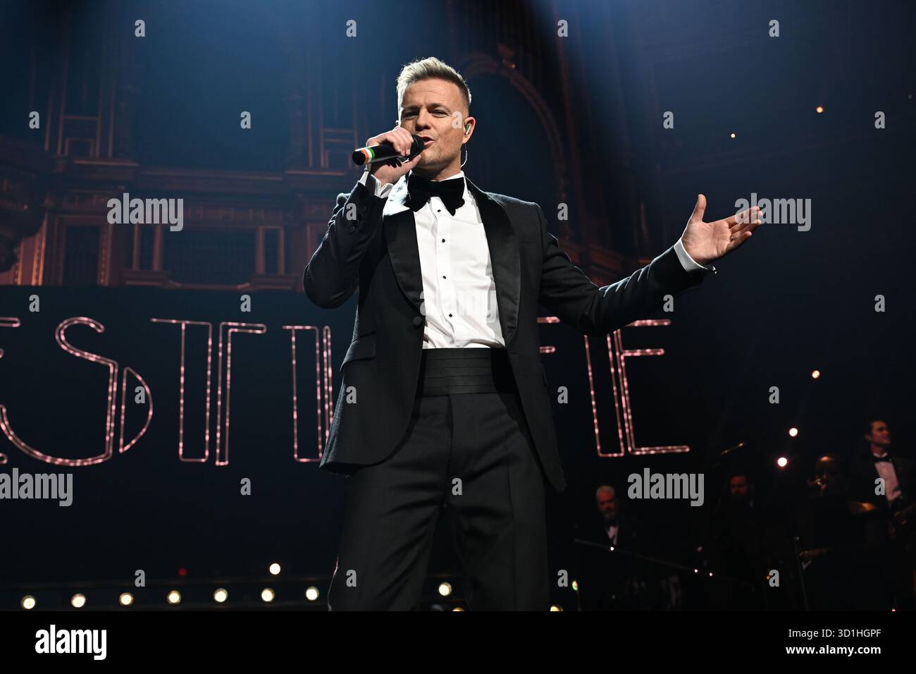 UK. 27th Oct, 2025. LONDON, ENGLAND - OCTOBER 27: Nicky Byrne of ...