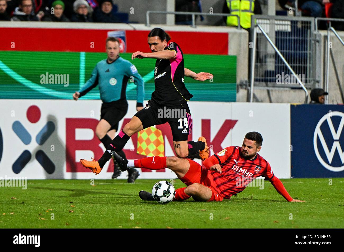 28.10.2025, Voith-Arena, Heidenheim, GER, DFB Pokal, 1. FC Heidenheim ...