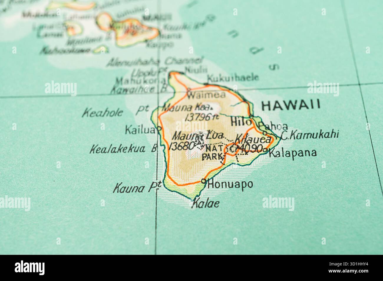 Inset map highlights major islands and cities of Hawaii within a larger ...