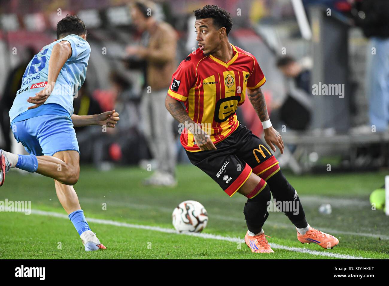 Lierse's Jenthe Mertens and Mechelen's Myron Van Brederode pictured in ...
