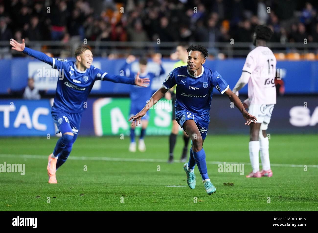21 Tawfik BENTAYEB (estac) during the Ligue 2 BKT match between Troyes ...