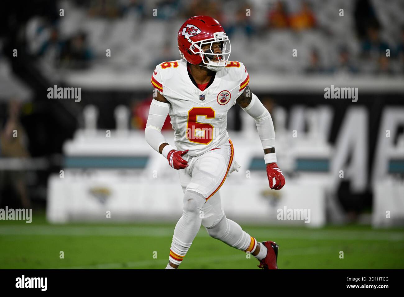 Kansas City Chiefs safety Bryan Cook (6) warms up before an NFL ...