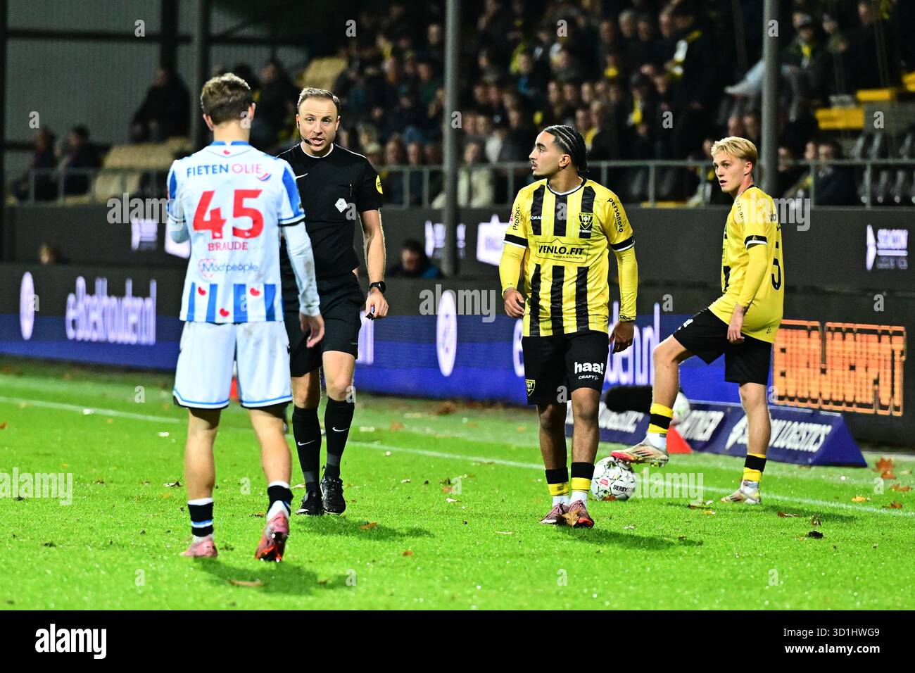 VENLO , 28-10-2025 , Stadium de Koel , season 2025 / 2026 , Dutch KNVB ...
