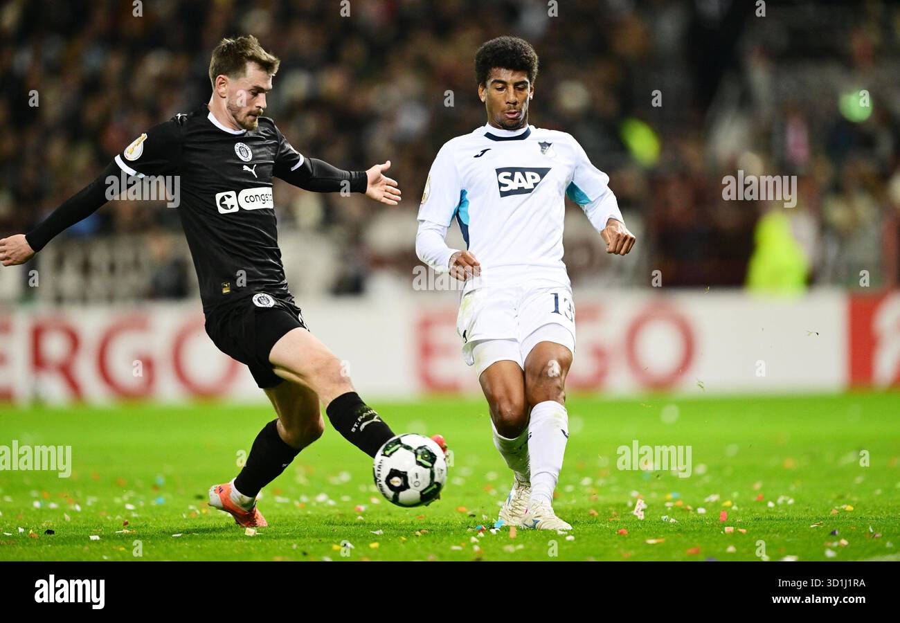 from left: Connor Metcalfe, Bernardo (Hoffenheim) Hamburg, October 28 ...
