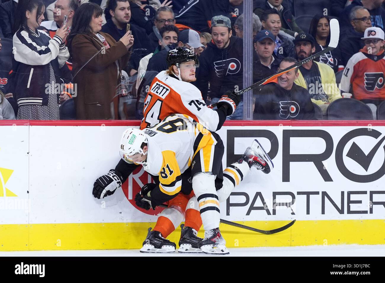 Pittsburgh Penguins' Ben Kindel (81) and Philadelphia Flyers' Owen ...