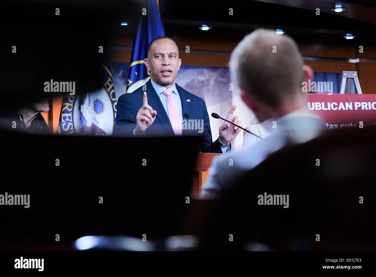 House Minority Leader Hakeem Jeffries, D-N.Y., speaks during a news ...