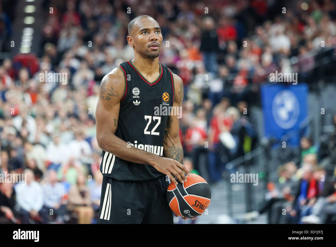 Isiaha Mike (FC Bayern Basketball, #22), GER, FC Bayern Basketball vs ...