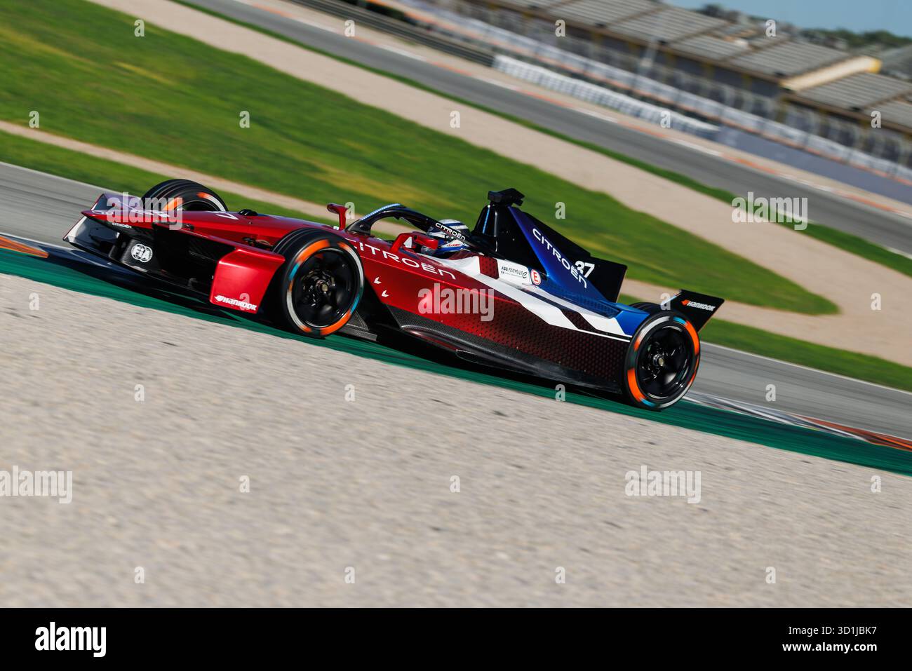 Valencia, Spain. 28th Oct 2025. Nick Cassidy of Citroën Formula E Team ...