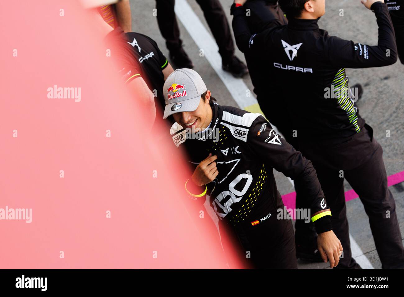 Valencia, Spain. 28th Oct 2025. Pepe Martí of Cupra Kiro takes a group ...