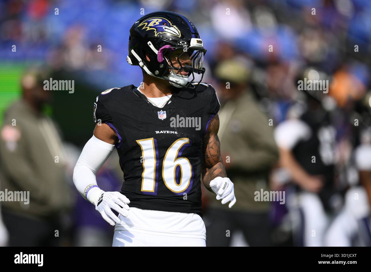 Baltimore Ravens wide receiver Tylan Wallace (16) warms up before an ...