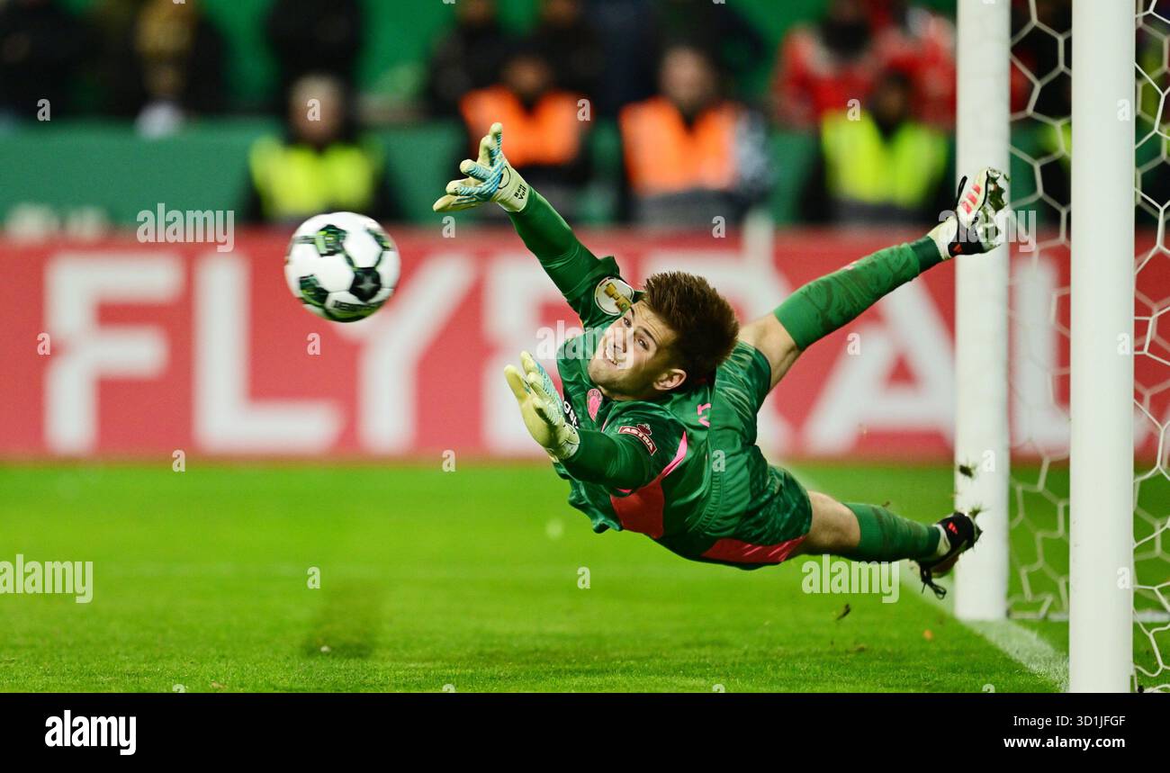 Goalkeeper Ben Voll (St. Pauli) Hamburg, October 28, 2025, Soccer, DFB ...