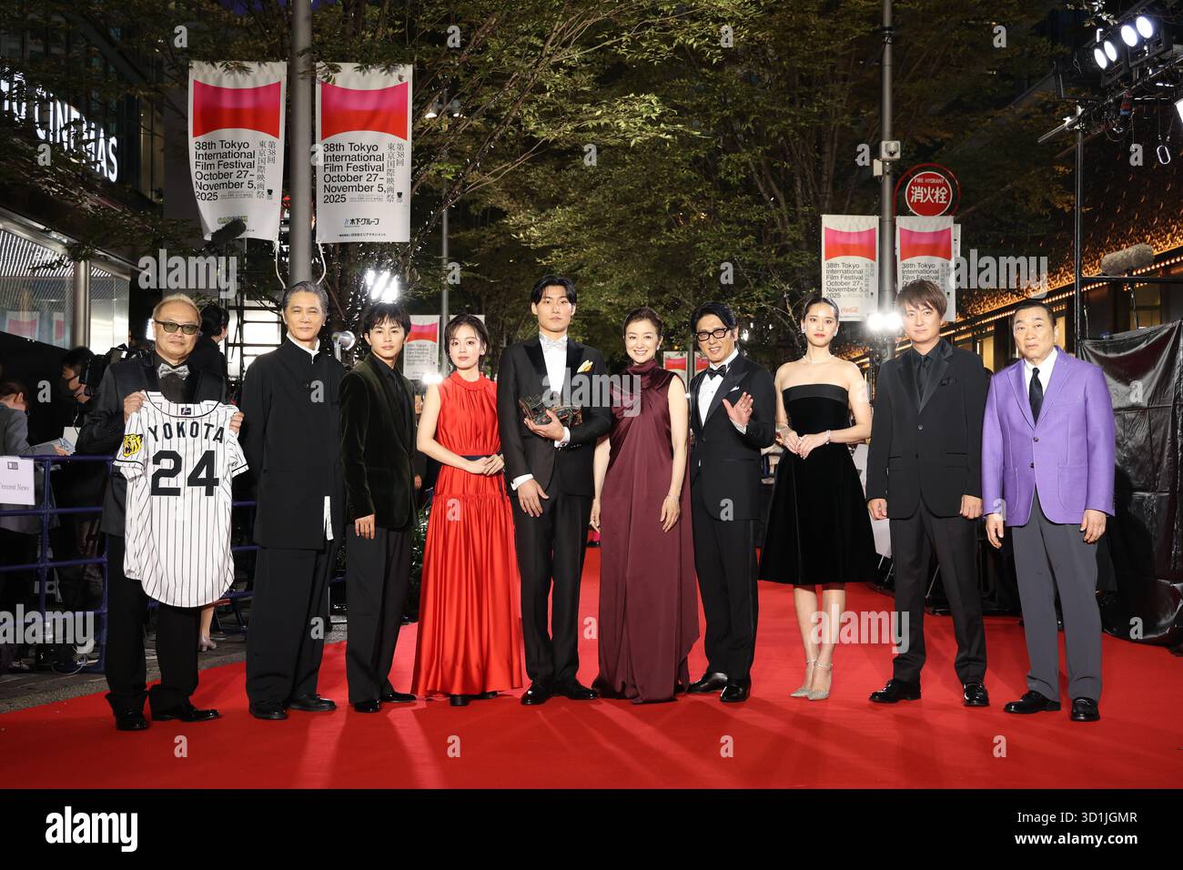 Toru yamazaki hi-res stock photography and images - Alamy