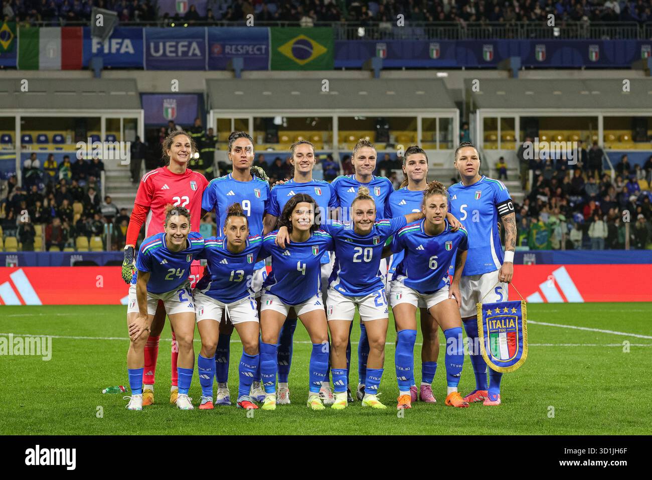 Italy team line-up during Italy Women vs Brazil Women, Friendly ...