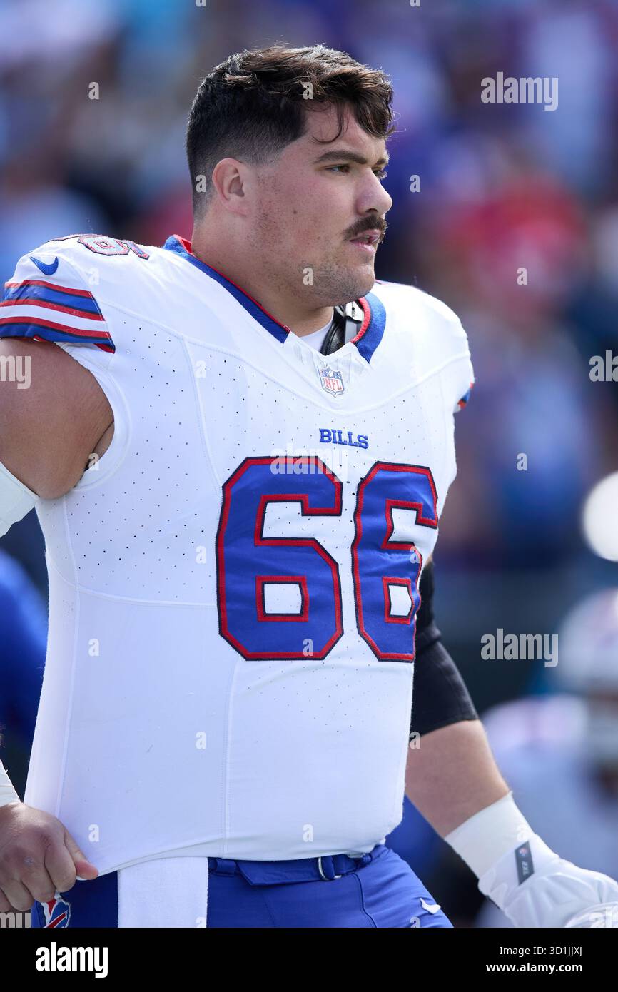 Buffalo Bills center Connor McGovern (66) warms up prior to an NFL ...