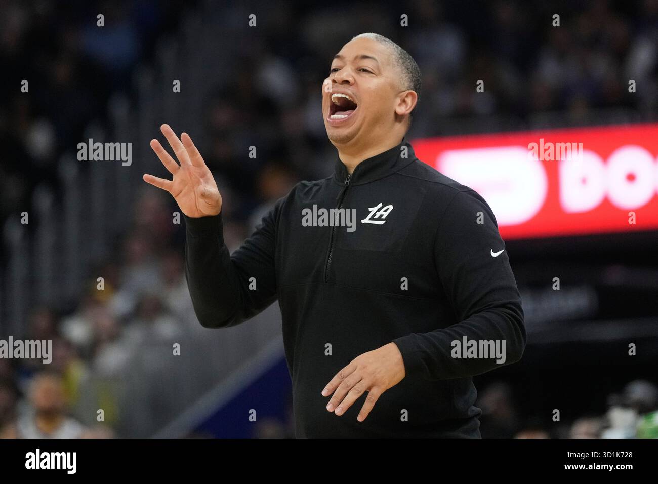 Los Angeles Clippers Head Coach Tyronn Lue gestures toward players ...
