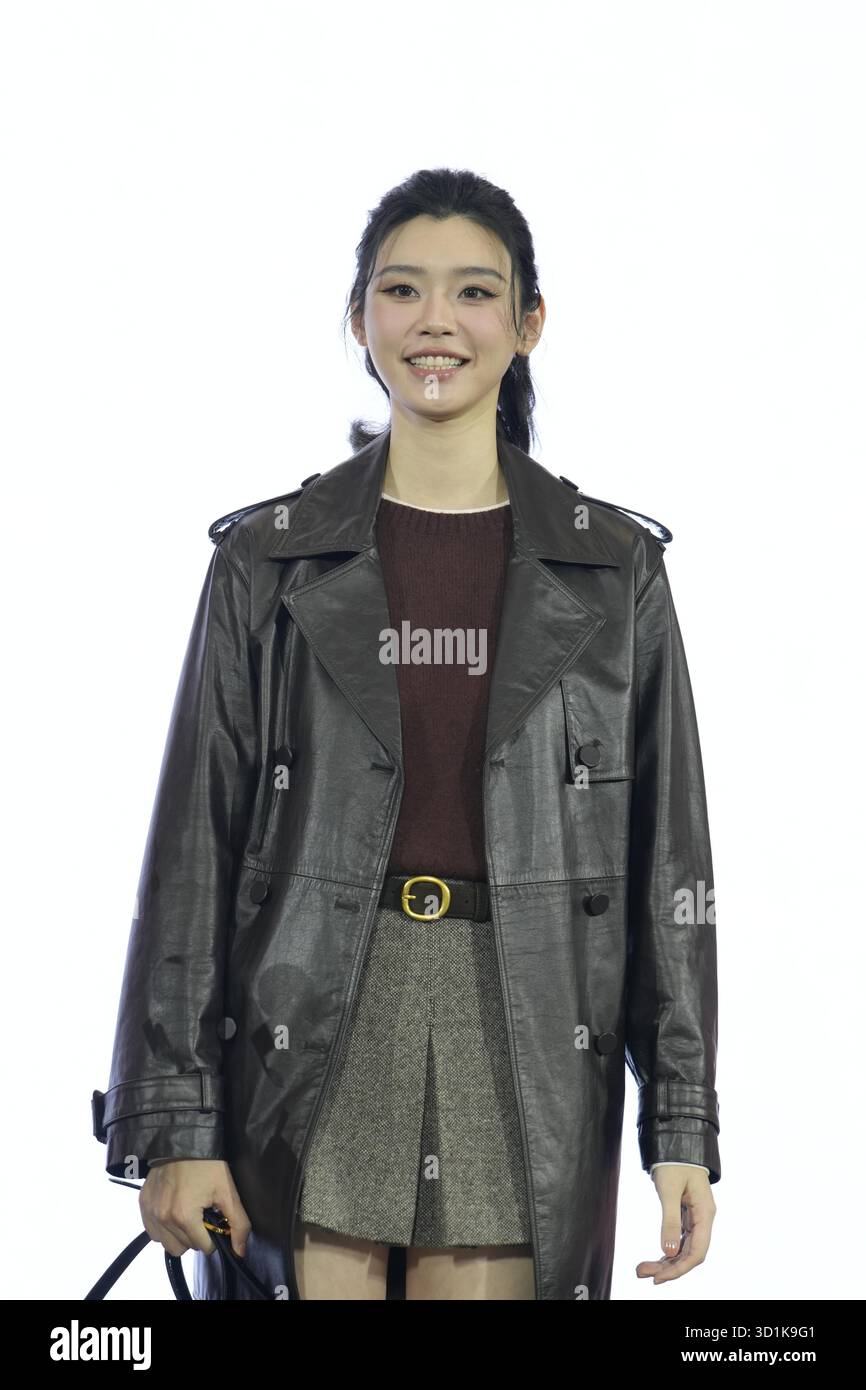 Chinese model Ming Xi attends an activity in Shanghai, China, 26 ...