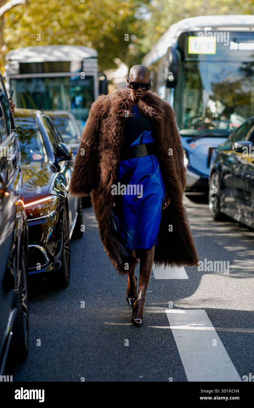 Street style, Adot Gak arriving at Akris Spring Summer 2026 ready-to ...