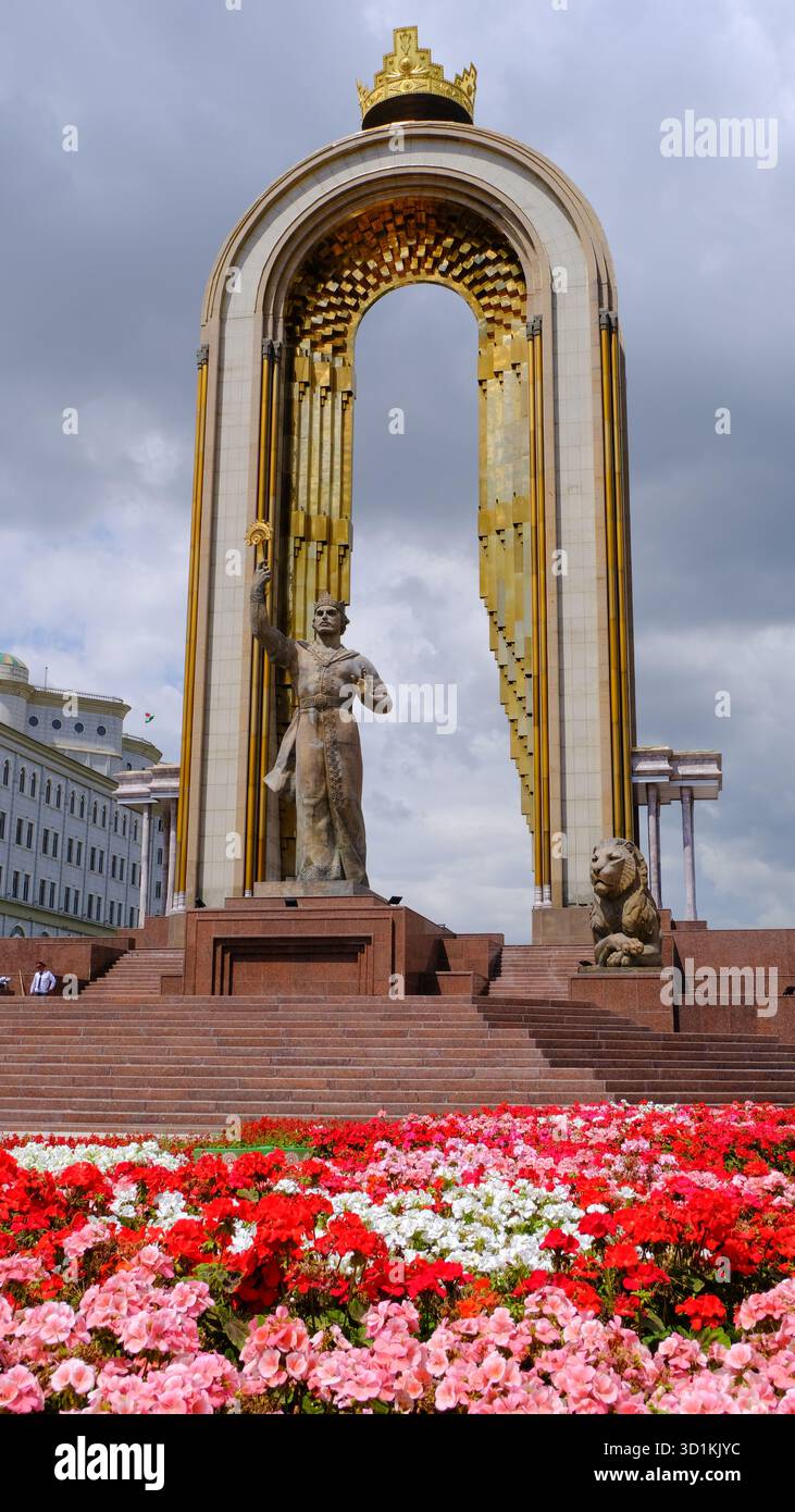 Monument of Ismail Samani in Dushanbe, the capital of Tajikistan Stock ...