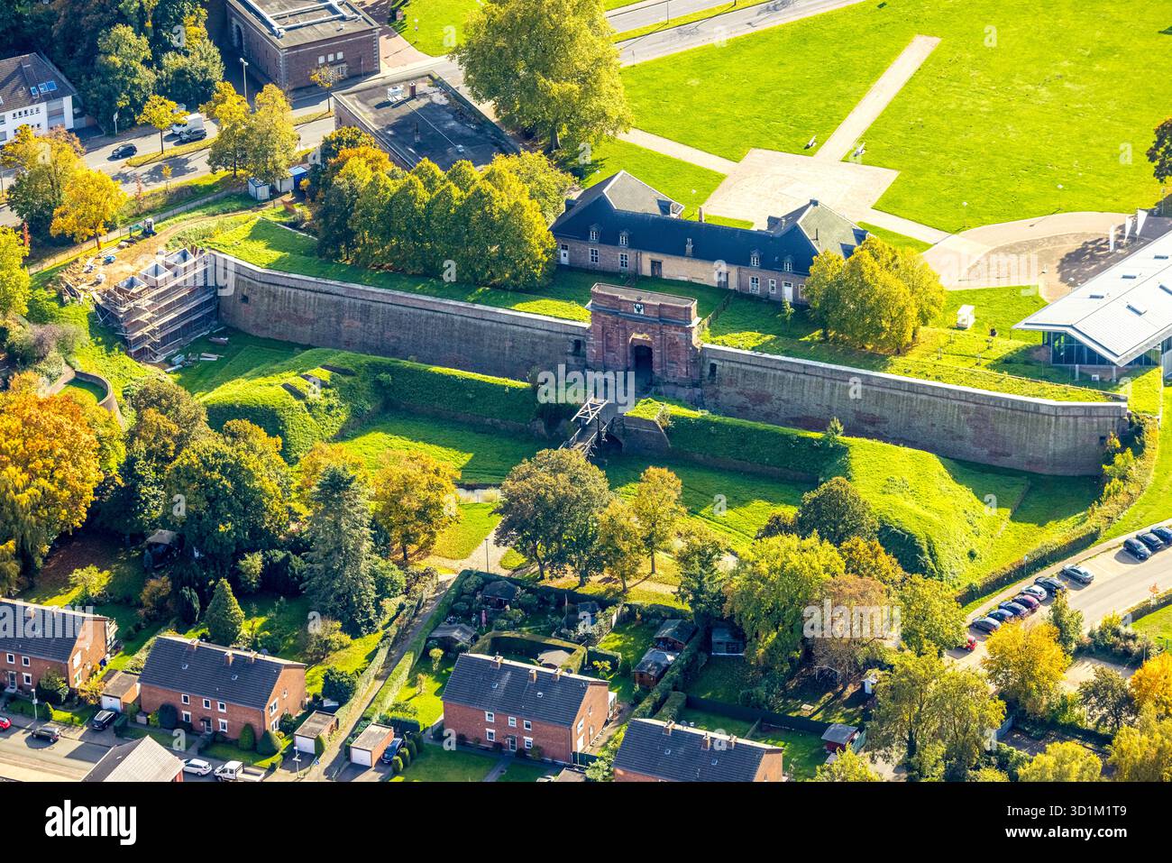 Luftbild, LVR-Niederrheinmuseum Wesel, Zitadelle Wesel, alte Mauer mit ...