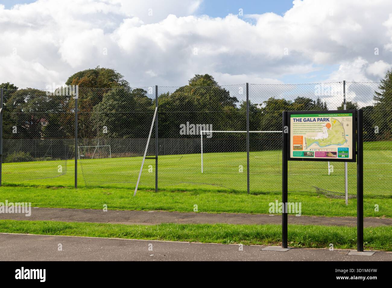Herbertshire castle park hi-res stock photography and images - Alamy