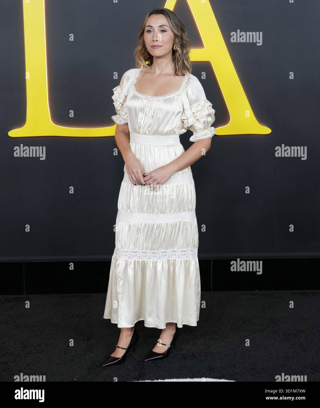 Caitlin Reilly arrives at the HBO Original's I LOVE LA Los Angeles ...