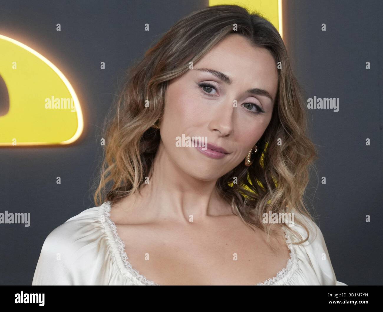 Caitlin Reilly arrives at the HBO Original's I LOVE LA Los Angeles ...