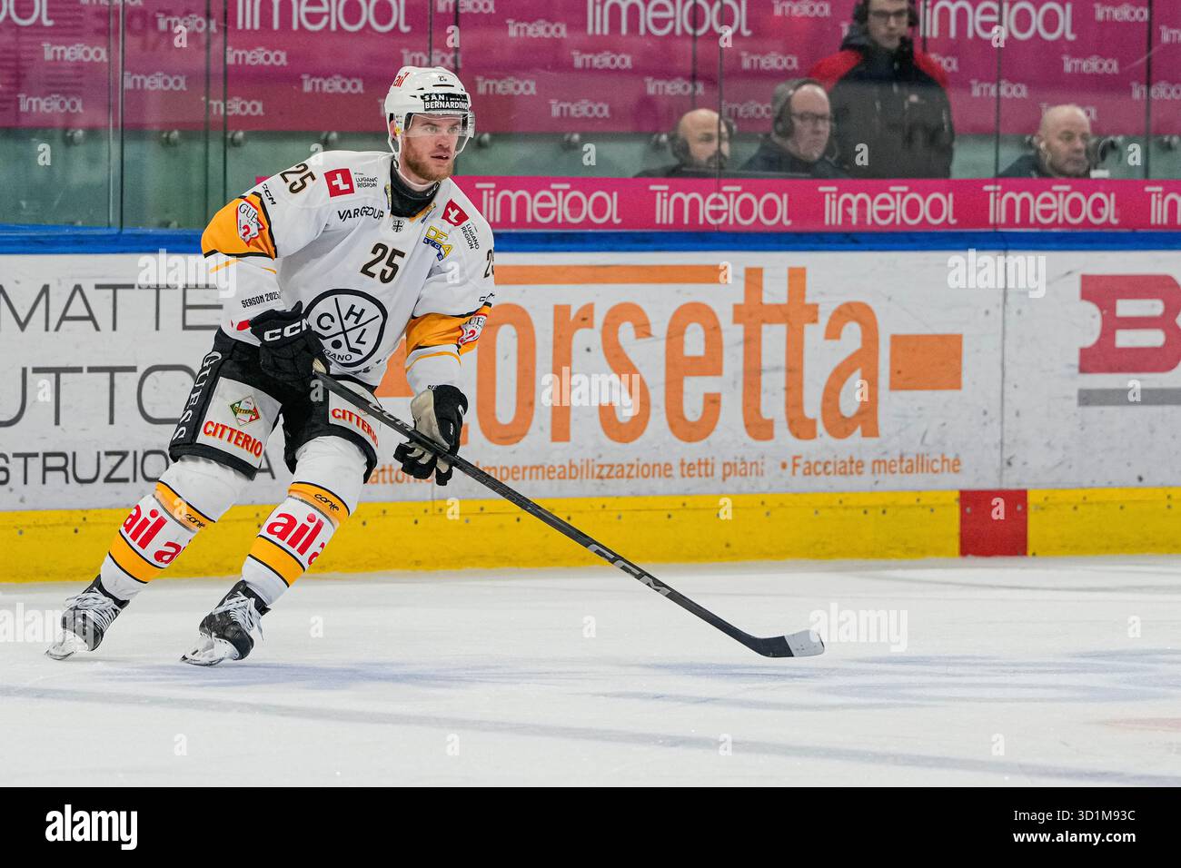 28/10/2025, Ambri, Gottardo Arena, NL: HC Ambri-Piotta - HC Lugano, #25 ...
