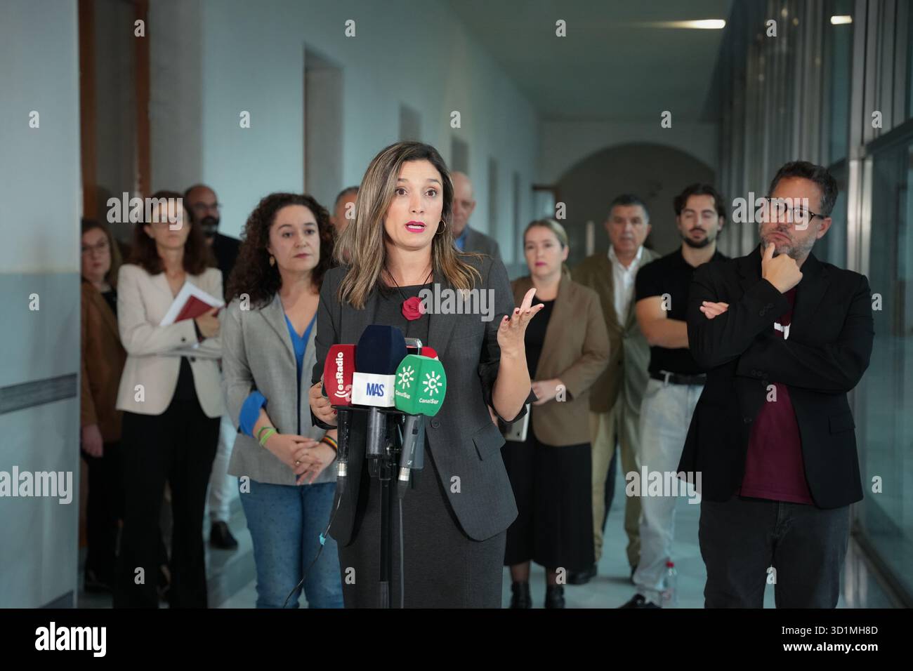 The parliamentary spokespersons of the PSOE-A, María Márquez (c ...