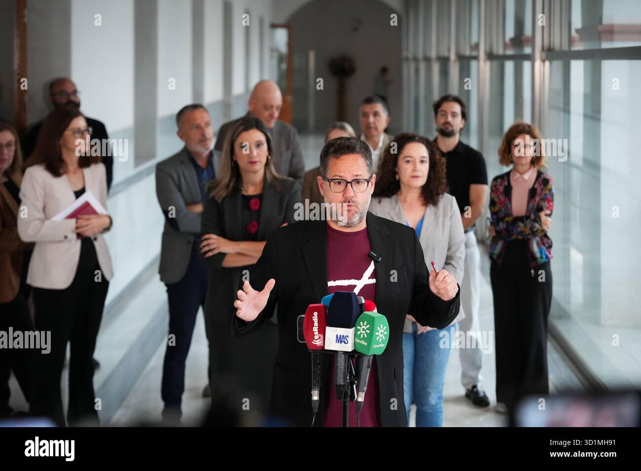 The parliamentary spokespersons of the PSOE-A, María Márquez (i ...