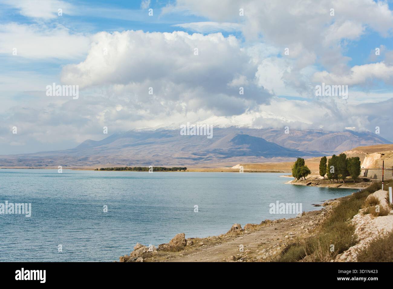 Suphan mountain over Van Lake Stock Photo - Alamy