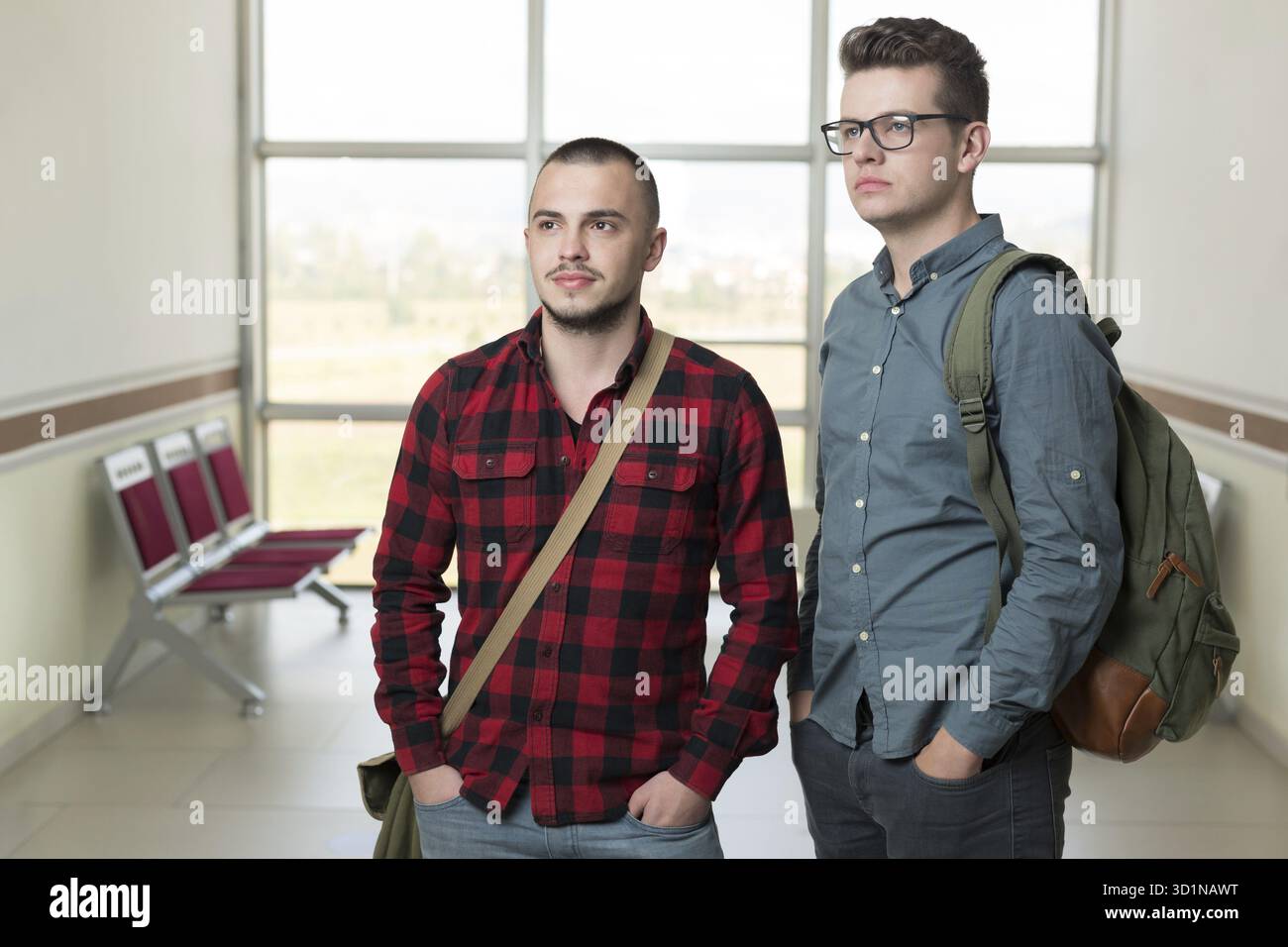 Students pose together in hi-res stock photography and images - Alamy
