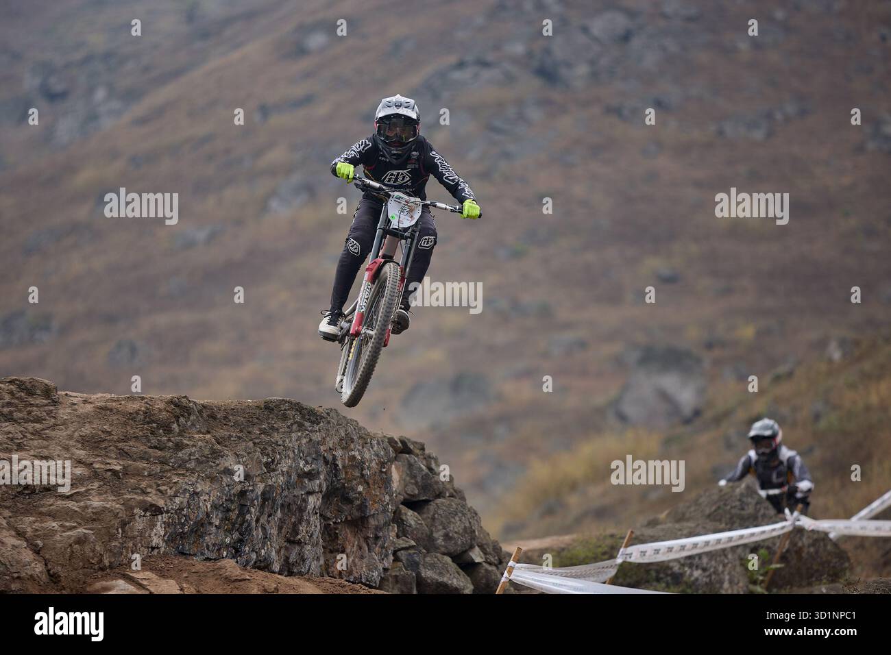 High-speed action on the natural downhill track at the American Series ...