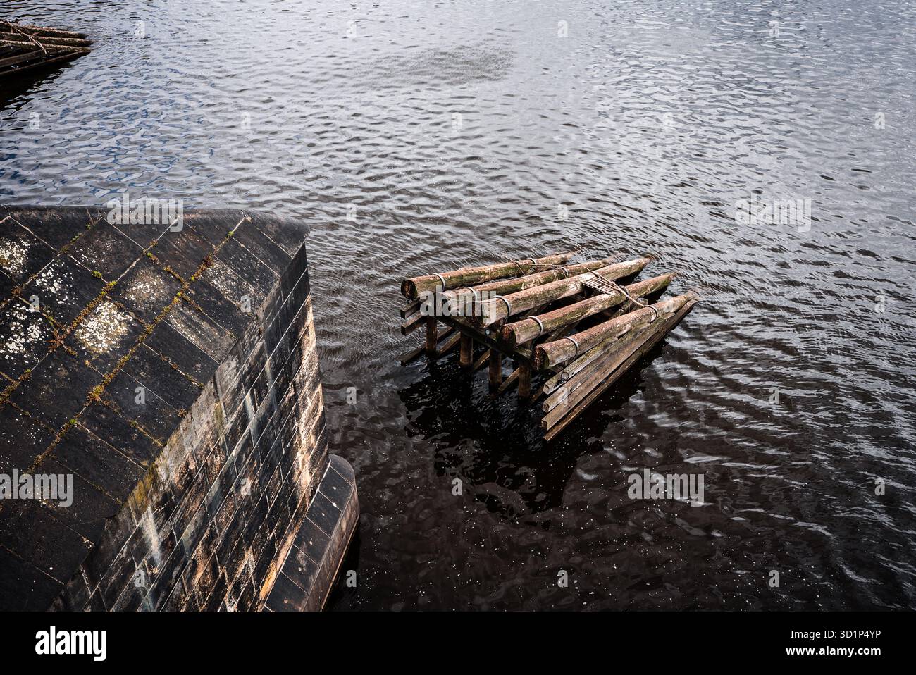 Old wooden piling structure hi-res stock photography and images - Alamy