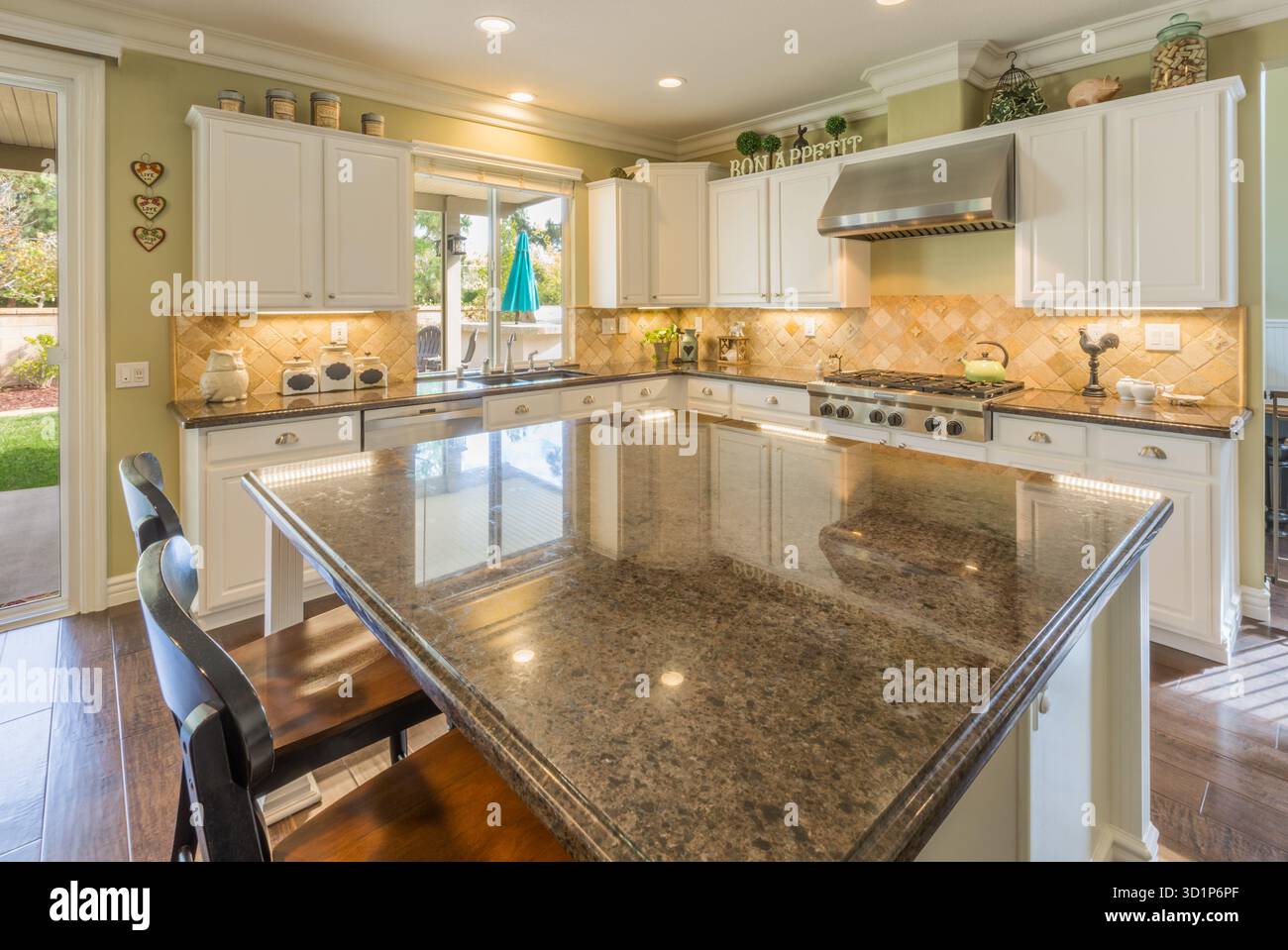 Beautiful Custom Kitchen Interior Stock Photo - Alamy