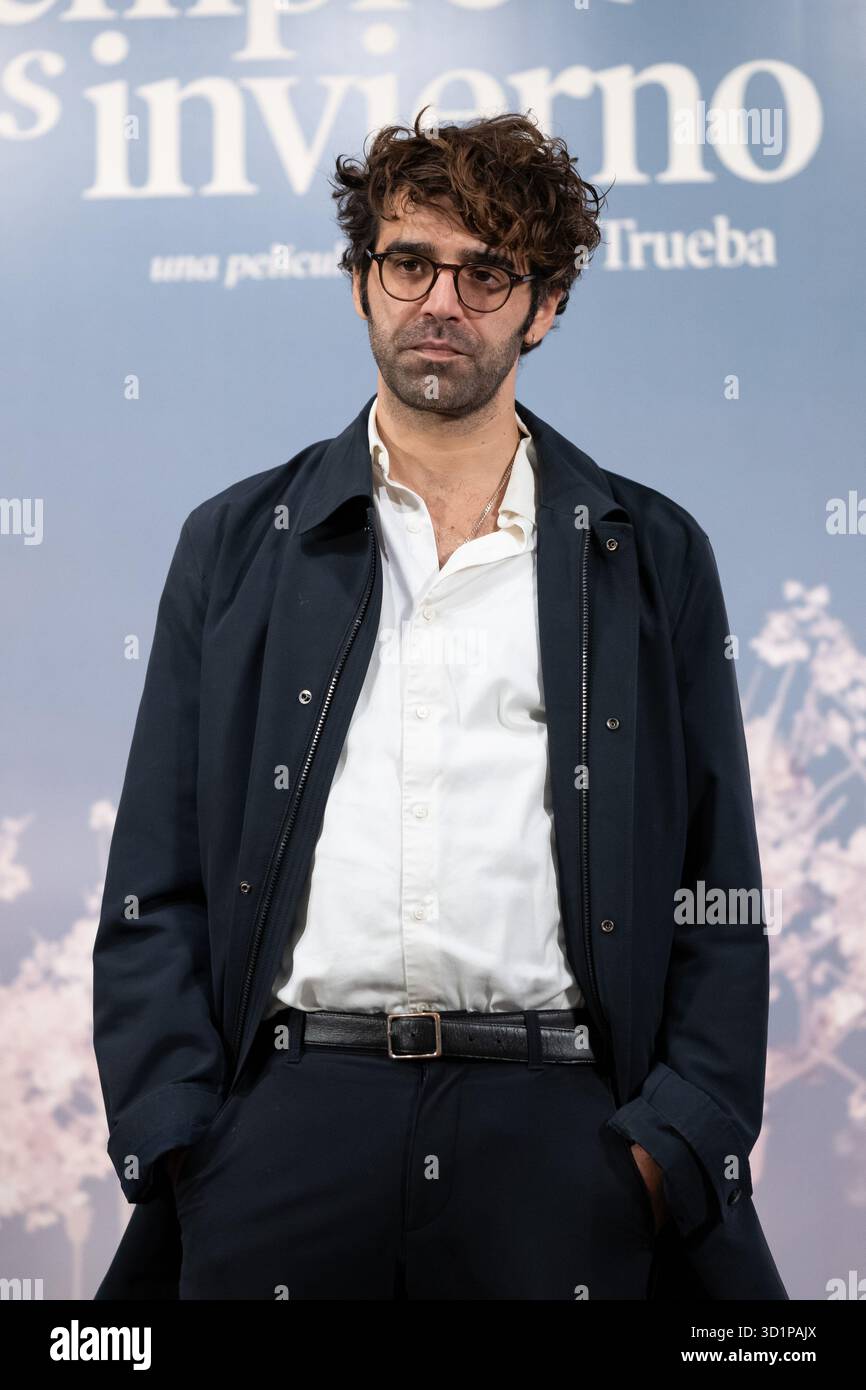 Actor David Verdaguer poses at the photocall of the film 'Siempre es ...