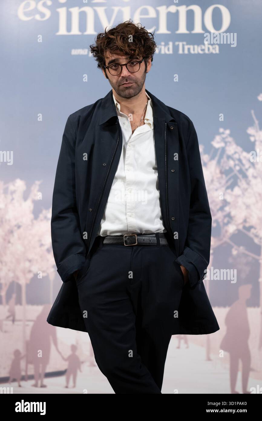 Actor David Verdaguer poses at the photocall of the film 'Siempre es ...