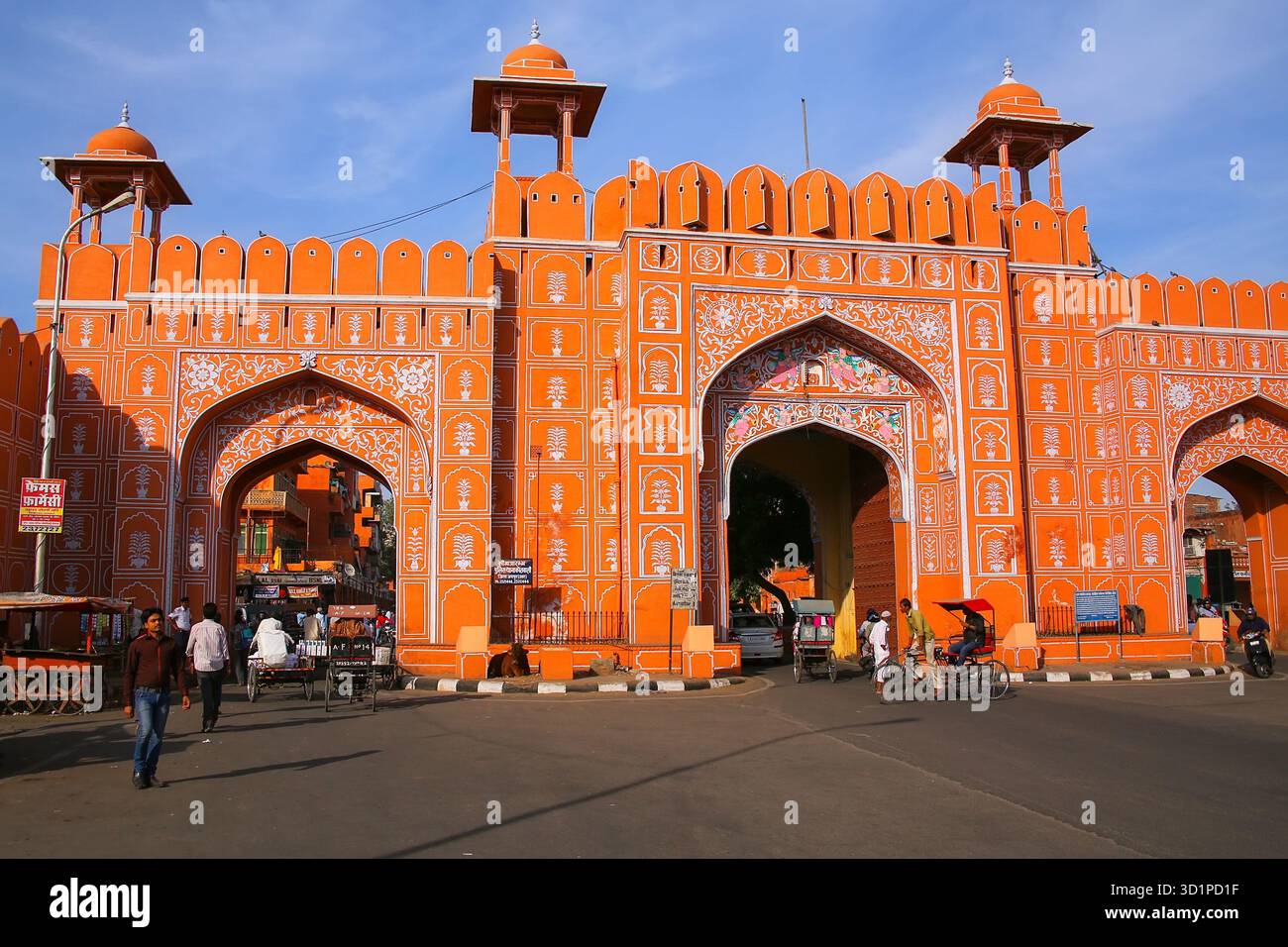 India rajasthan man entrance hi-res stock photography and images - Alamy