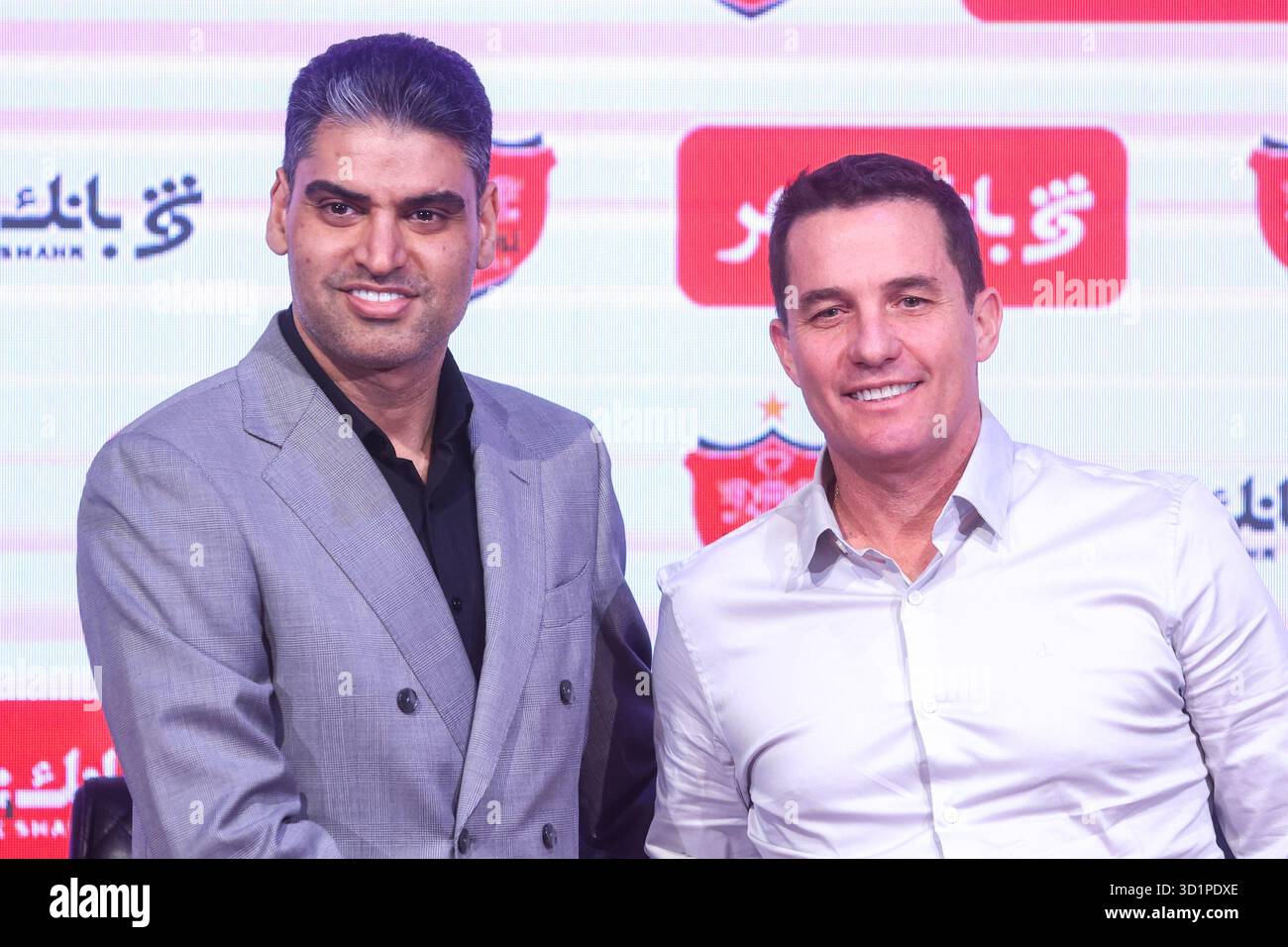 Osmar Loss Viera, the new head coach of Persepolis FC, and Peyman ...