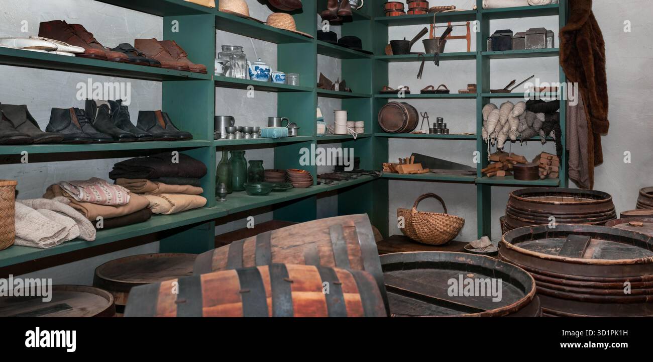 Provision store hi-res stock photography and images - Alamy